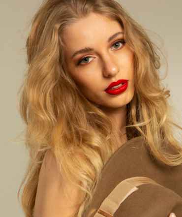 Kelly Faces – International Model Agency